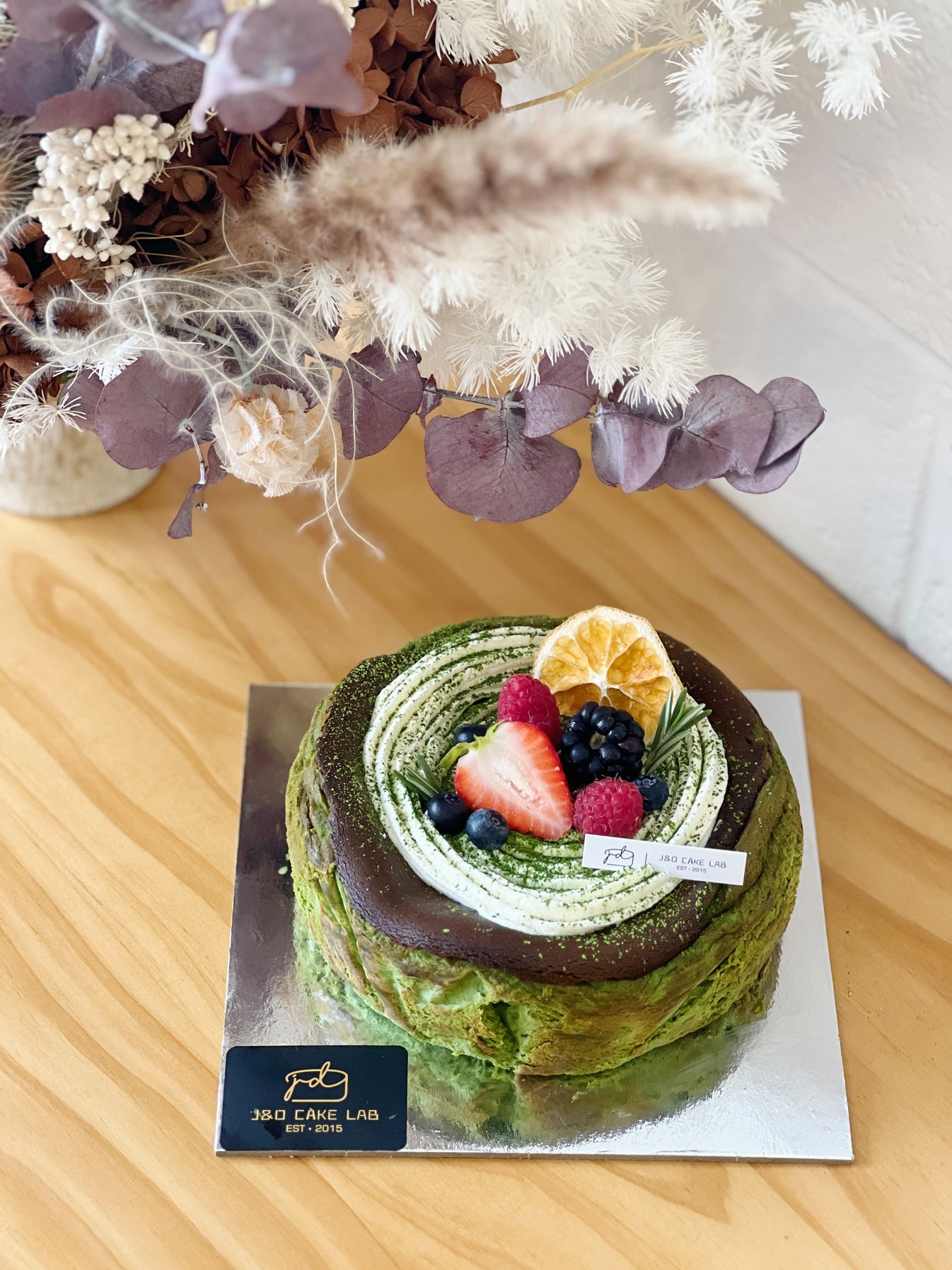 Matcha Basque Burnt Cheesecake – J & D Cake Lab